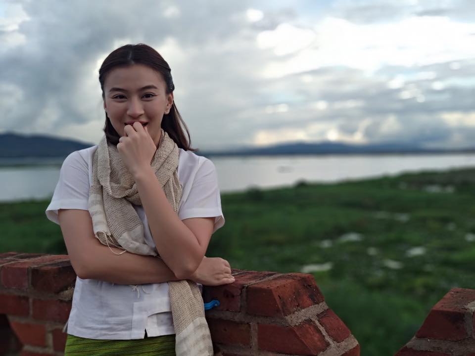 Wut Mhone Shwe Yi Beautiful Snapshots