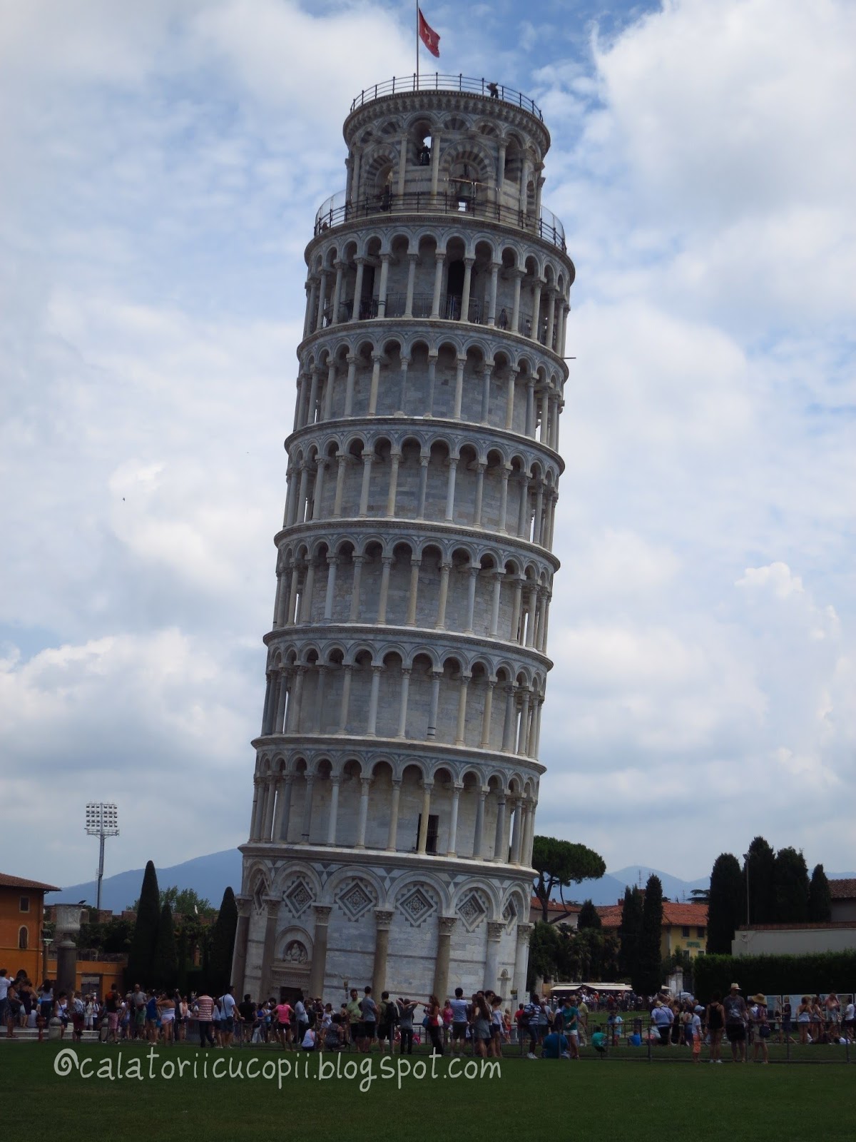 Călătorii cu copii: Periculos de înclinat - Turnul din Pisa