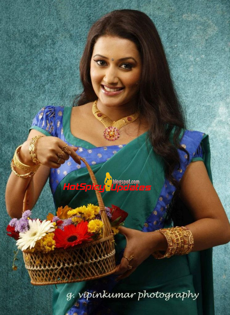 Aswathy Ashok Latest Hot Cute PhotoShoot Gallery | Latest High Quality ...