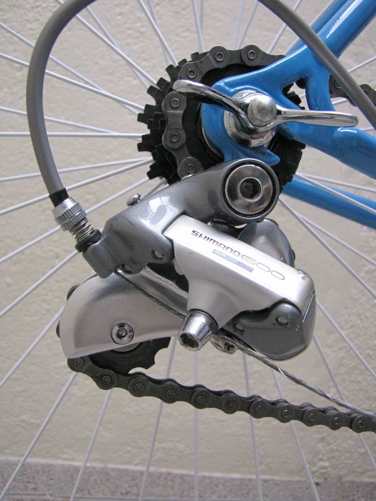 OLD SKOOL CYCLE: SHIMANO 600 COMPLETE BIKE - RM5000.00