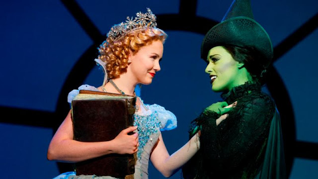 RETRO KIMMER'S BLOG: WICKED IS BACK IN DETROIT AT THE OPERA HOUSE!
