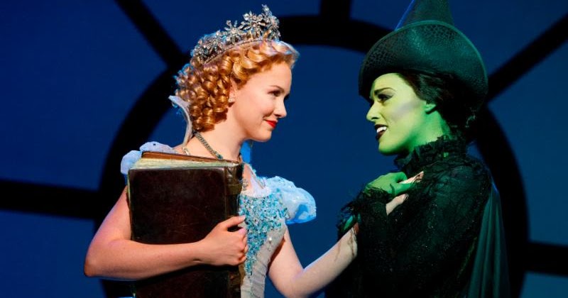 RETRO KIMMER'S BLOG: WICKED IS BACK IN DETROIT AT THE OPERA HOUSE!