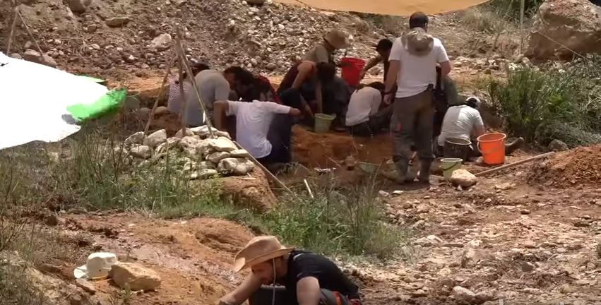ΠΑΡΑΤΟΛΜΟΣ ΕΛΛΗΝΑΣ: : ΑΝΑΤΡΟΠΗ της προϊστορίας στο Πικέρμι ...