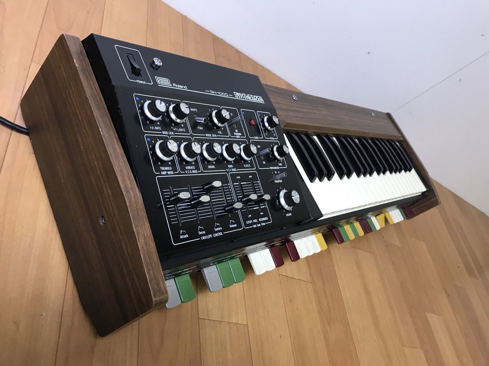 MATRIXSYNTH: Roland SH-1000 Synthesizer