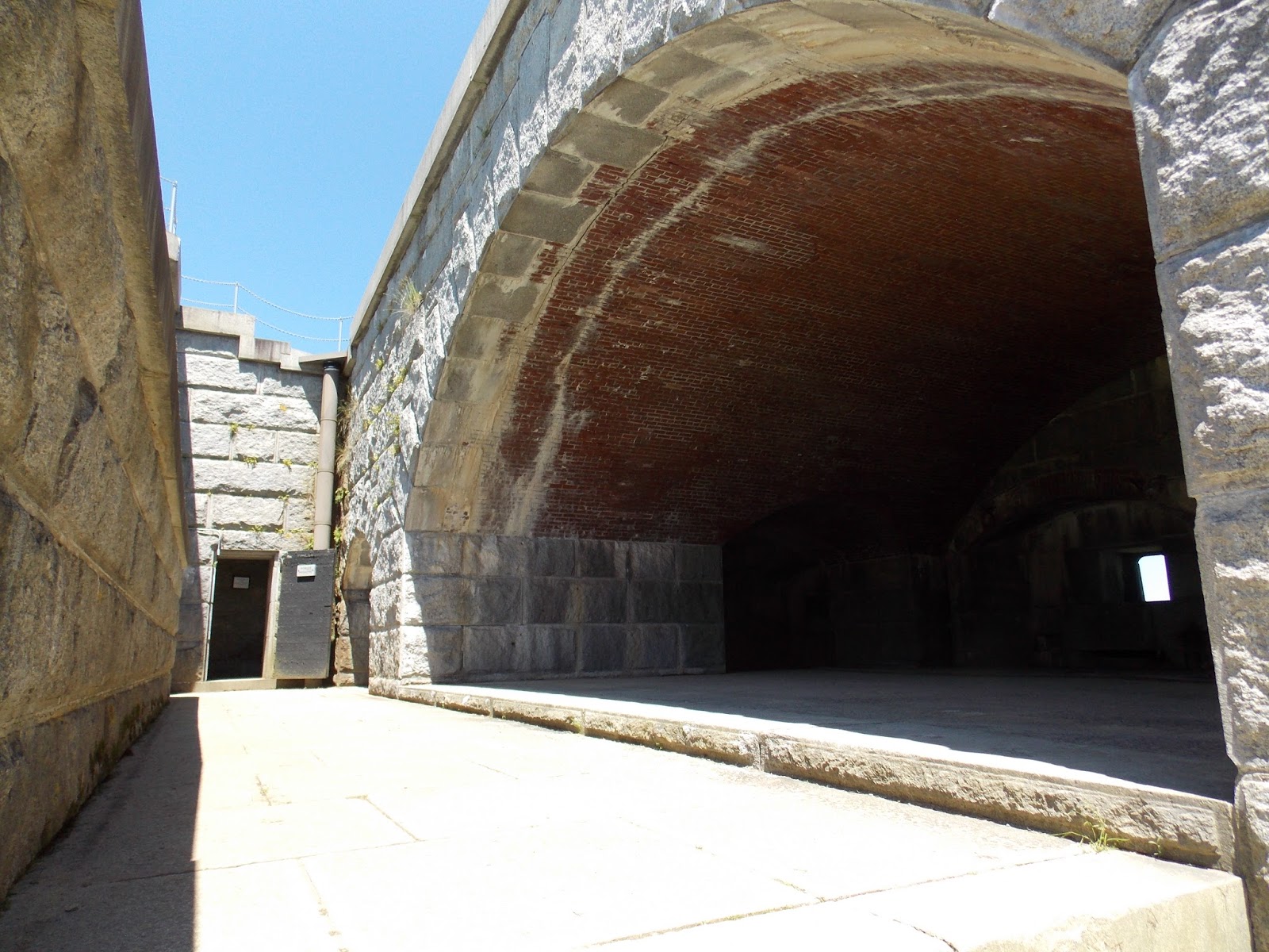 The Happy Nomads : Fort Knox, Maine