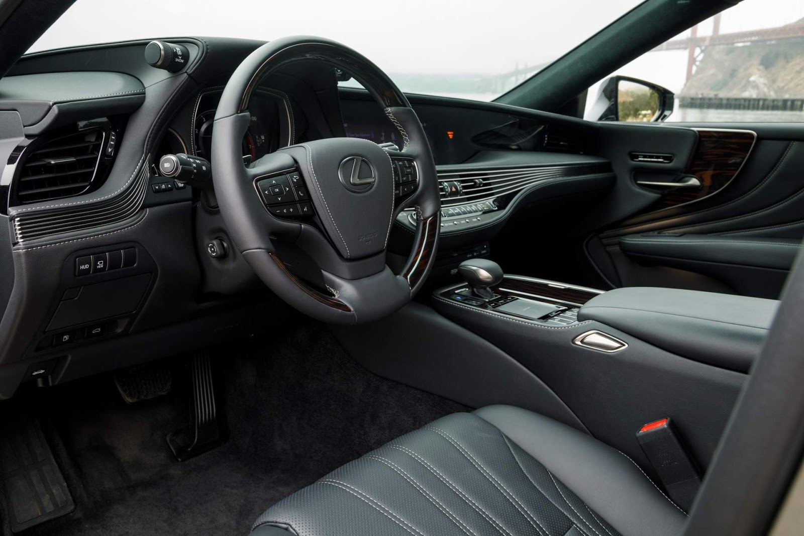 Lexus LS 2018: fotos, detalhes e especificações oficiais