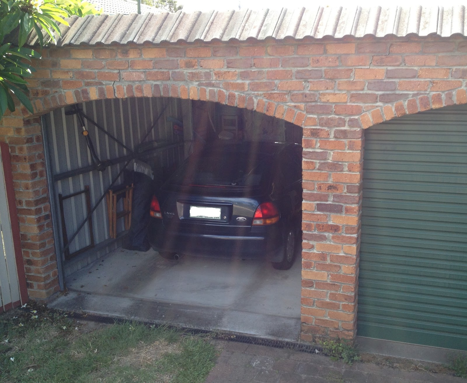 Structural Inspections +1: Shallow brick arch near failure