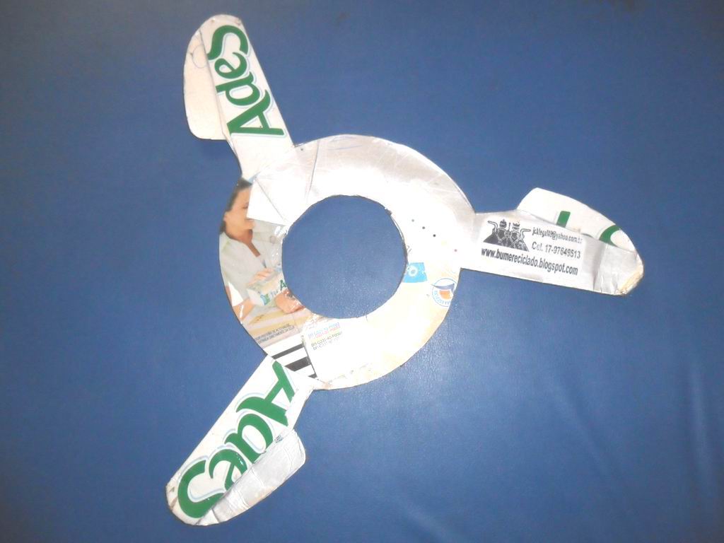 Bumerangue de Papel: Modelos atuais de bumerangue de papel