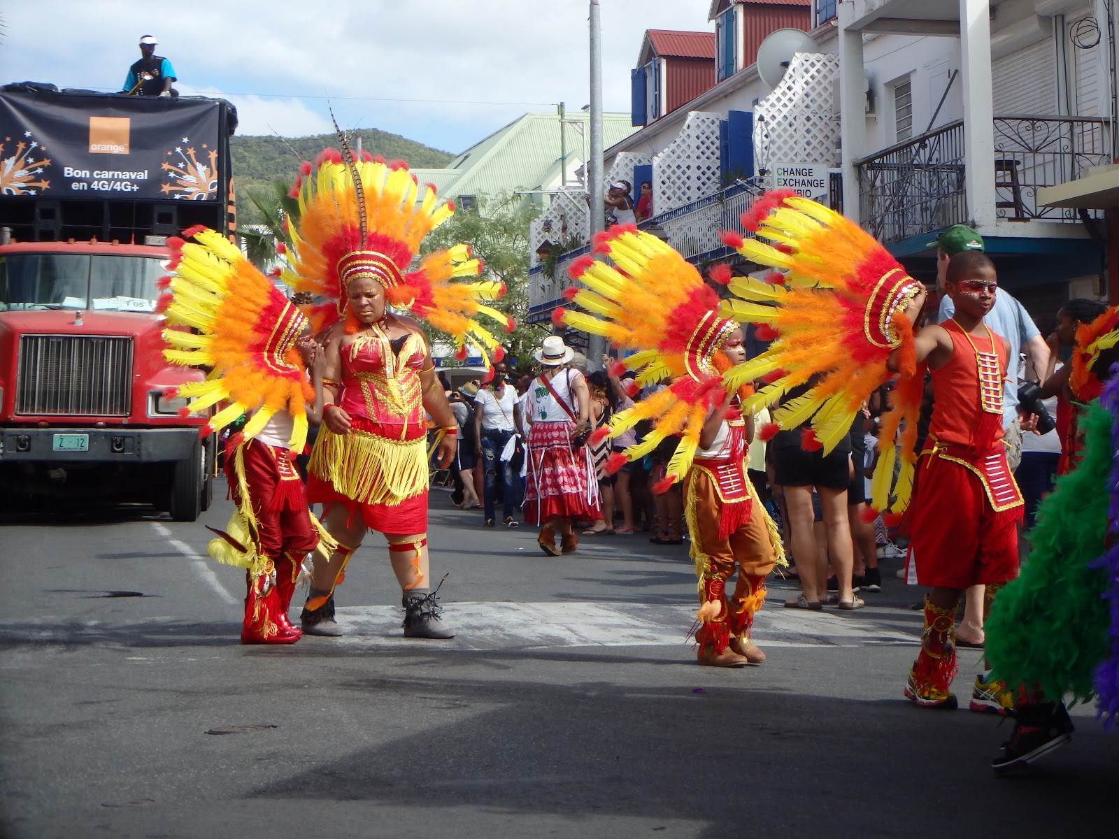 Things we did today...: It’s A Date - Dinner And A Parade