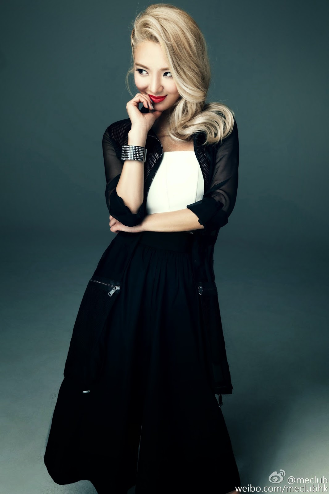 More of SNSD HyoYeon's photos and BTS video from 'ME' magazine ...