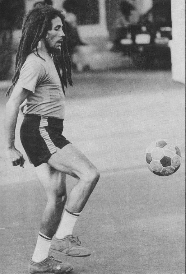 30 Candid Photographs of Bob Marley Playing Football ~ Vintage Everyday