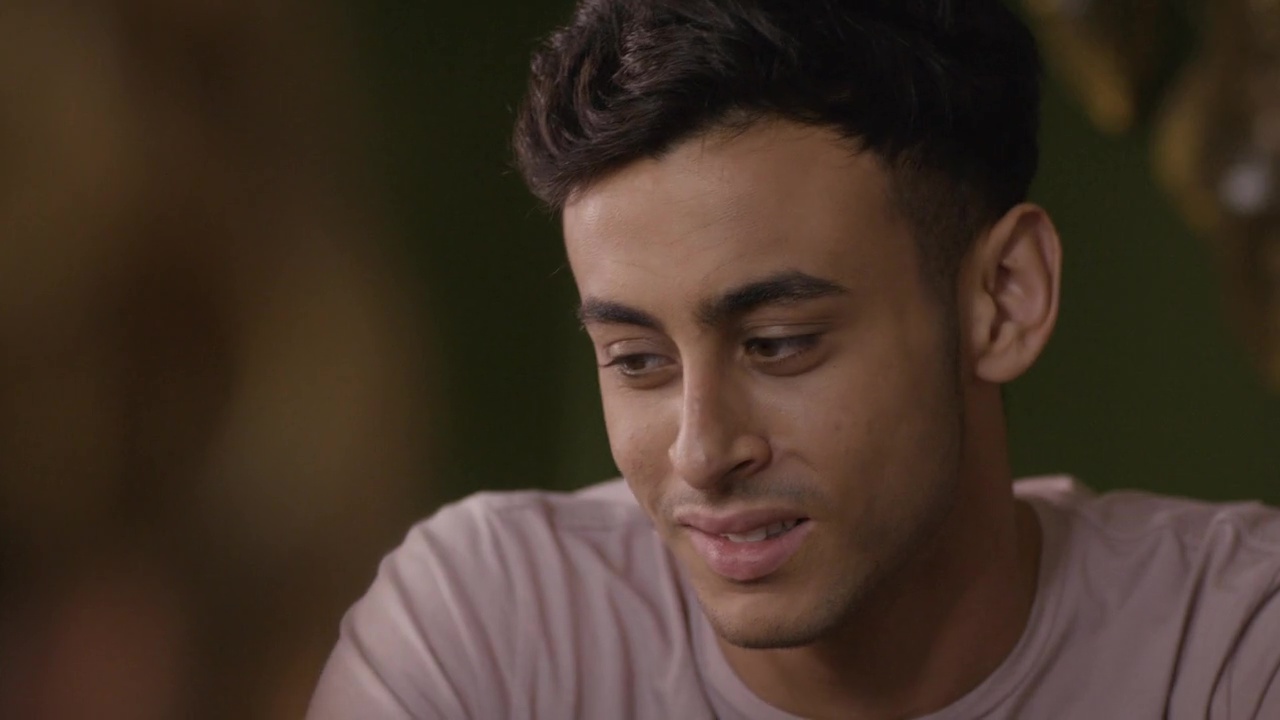 ausCAPS: Fady Elsayed shirtless in Class 1-04 "Co-Owner Of A Lonely Heart"