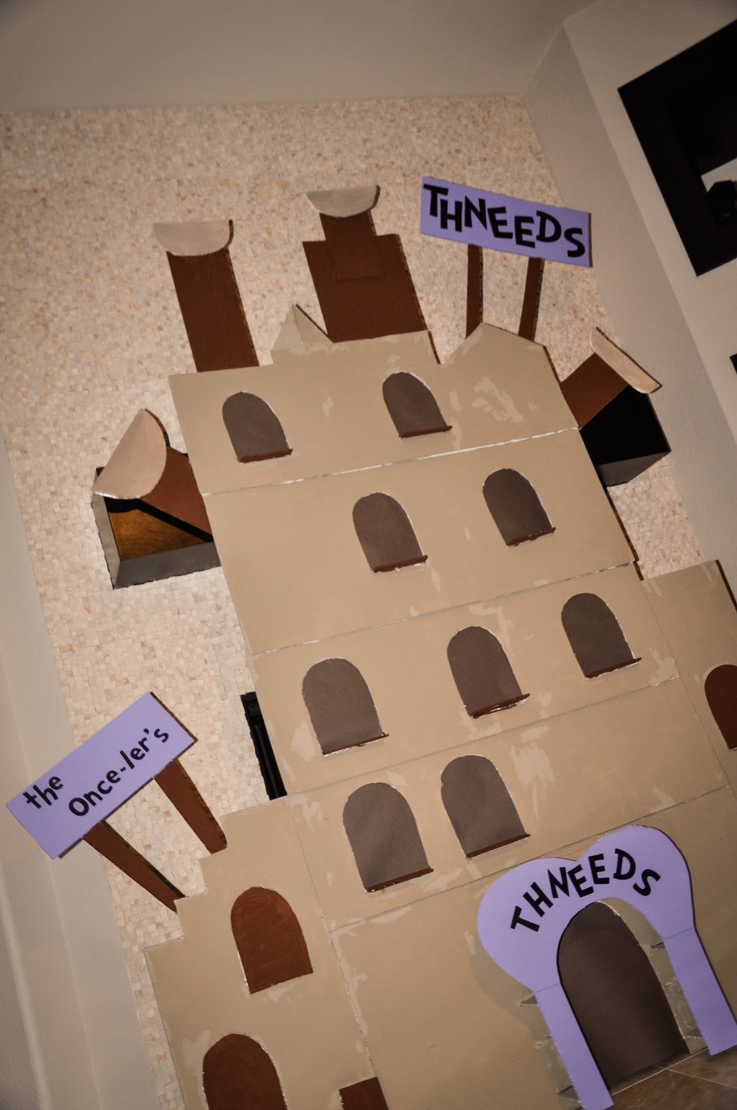 The Party Wall: The Lorax Party (Part 2): Decorations, Games & Activities