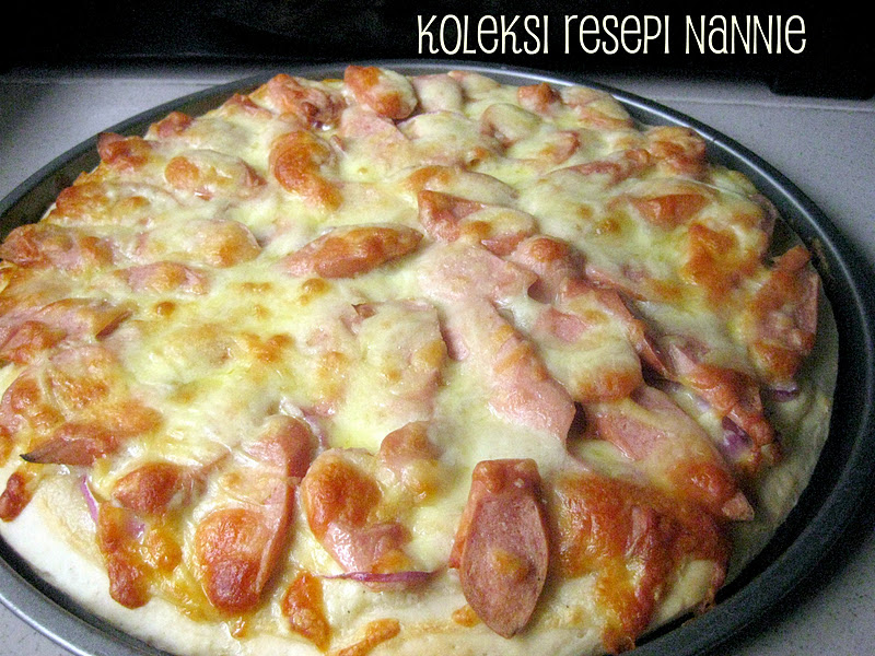 RESEPI NENNIE KHUZAIFAH: Pizza topping sosej n sos krim keju