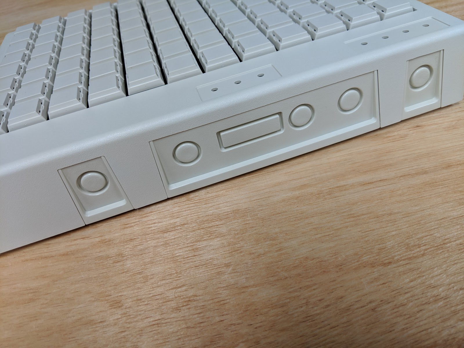 40% Keyboards: Tipro MID-KM096A