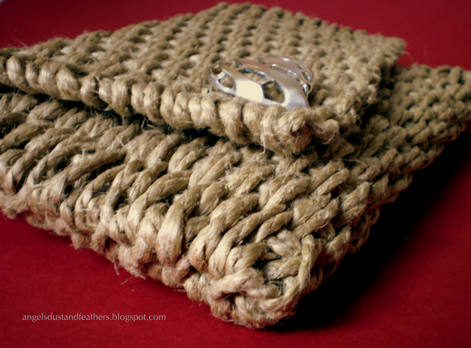 Angels... dust... and feathers...: 2011