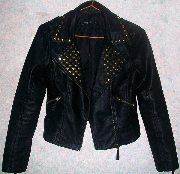 Flying Vibes: My first fashion DIY: Studded Leather Jacket