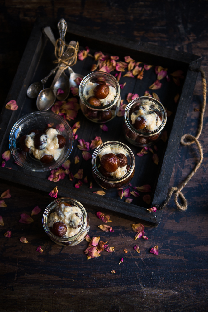 Mix and Stir: Mini Gulab Jamuns (Angoori Gulab Jamuns) with Rabri