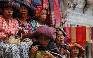 THE LAND OF BATAK: BATAK PEOPLE
