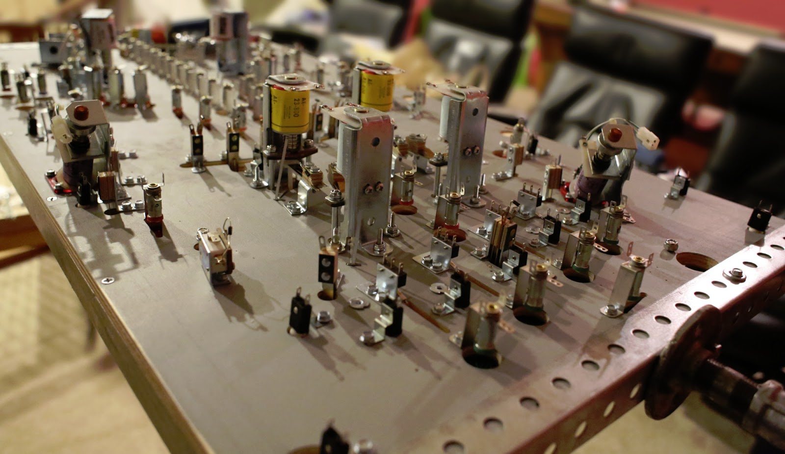 Pinball Chameleon's Guide to DIY Pinball Machine Construction: The ...