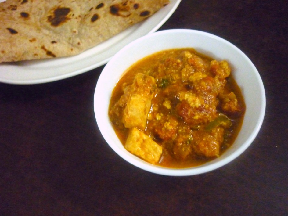 Paneer in Coconut Gravy | Side Dish for Chapati / Roti