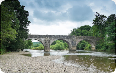 Carmarthenshire Bridges: Llandeilo-yr-yns Bridge crossing the river ...