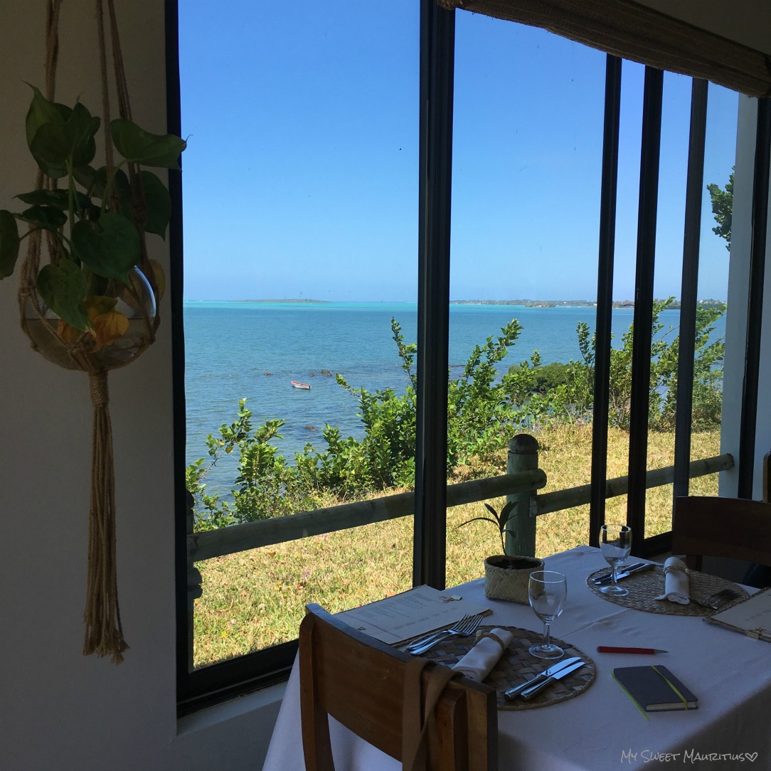My Sweet Mauritius: DEJEUNER A FALAISE ROUGE
