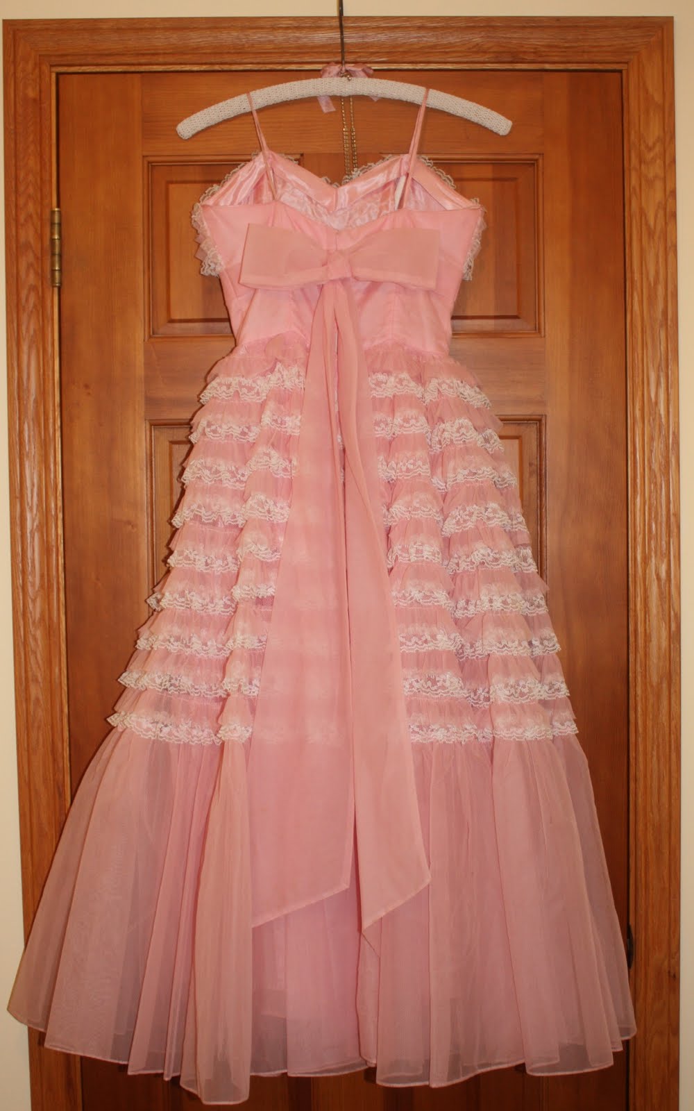 Wild Rose Vintage: Vintage Frilly Prom Dresses