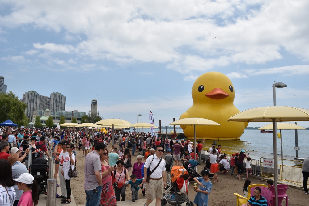 Toronto Grand Prix Tourist - A Toronto Blog: Canada Day and the World's ...