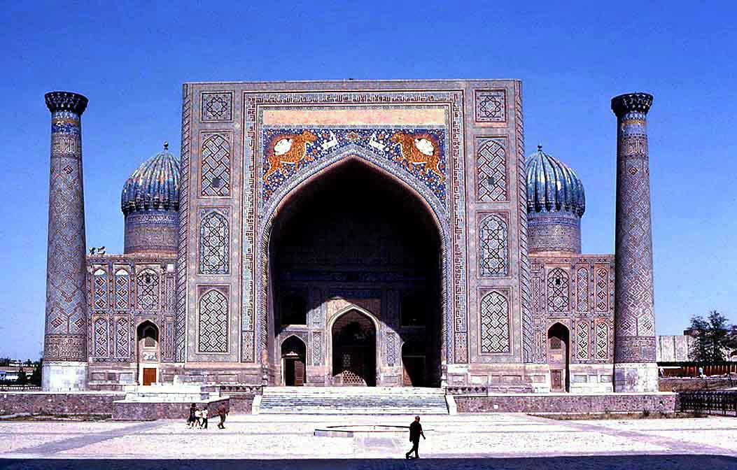 Artystyczne Ciekawostki Marcysibush: Historia Sztuki Islamu