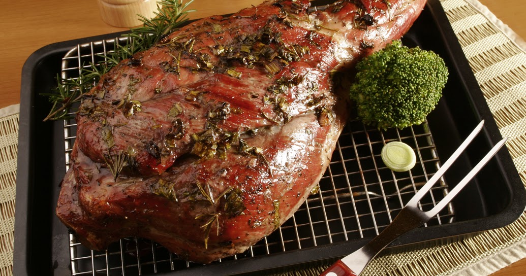 Como preparar uma paleta de cordeiro na churrasqueira ! ~ O churrasqueiro