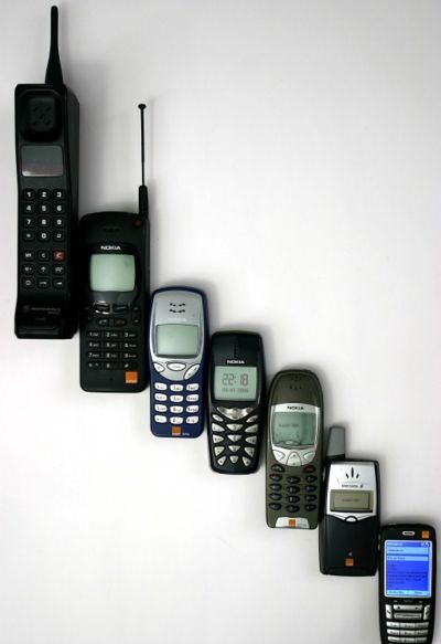 mobiluri teleponi: პირველი მობილური ტელეფონები