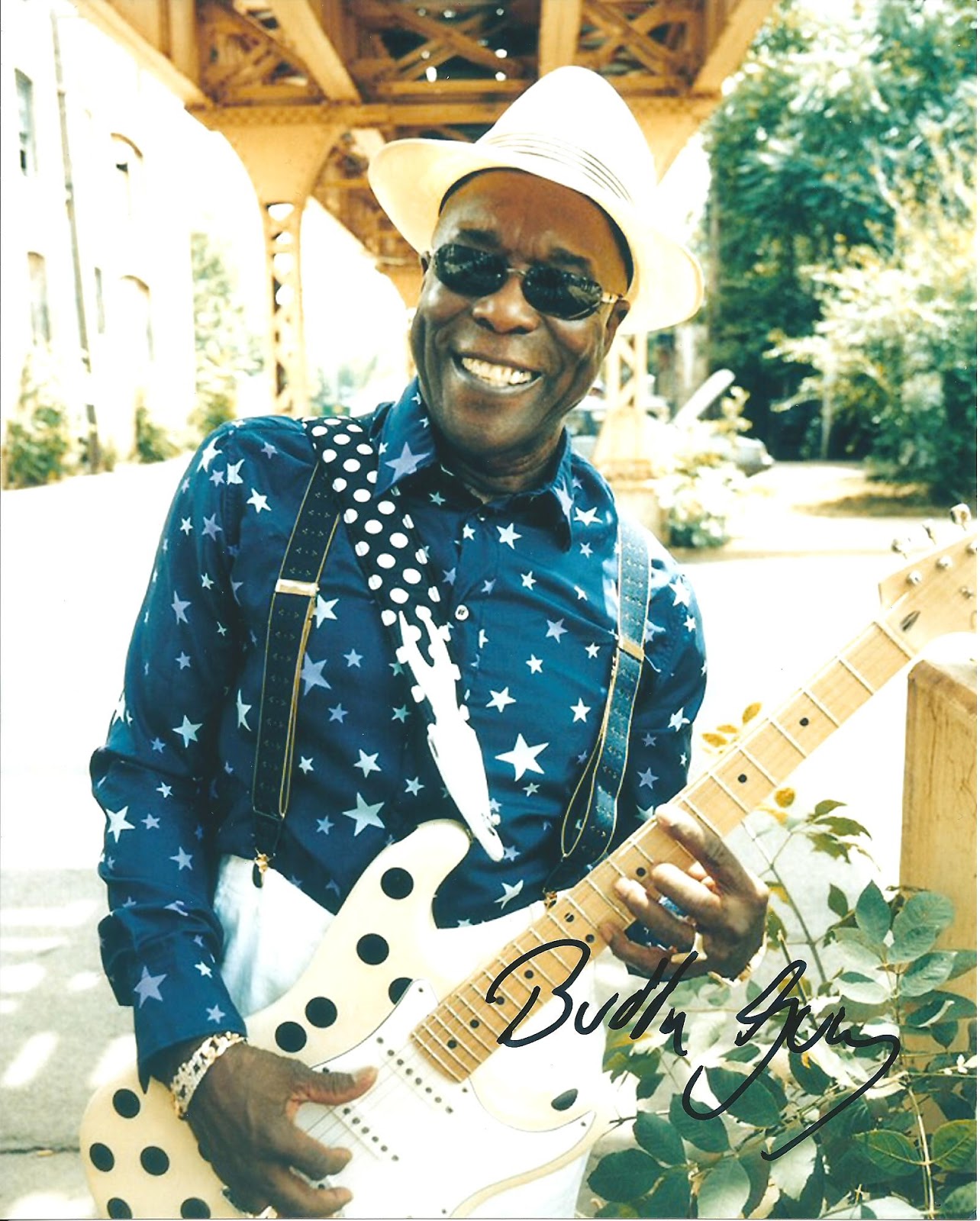 Rune T. Kidde: Buddy Guy. Min samling af signerede fotos fra rockens ...