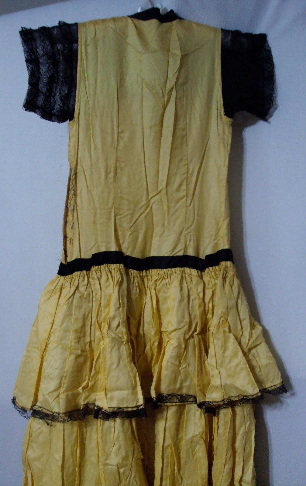 All The Pretty Dresses: Post WWI Yellow Dress