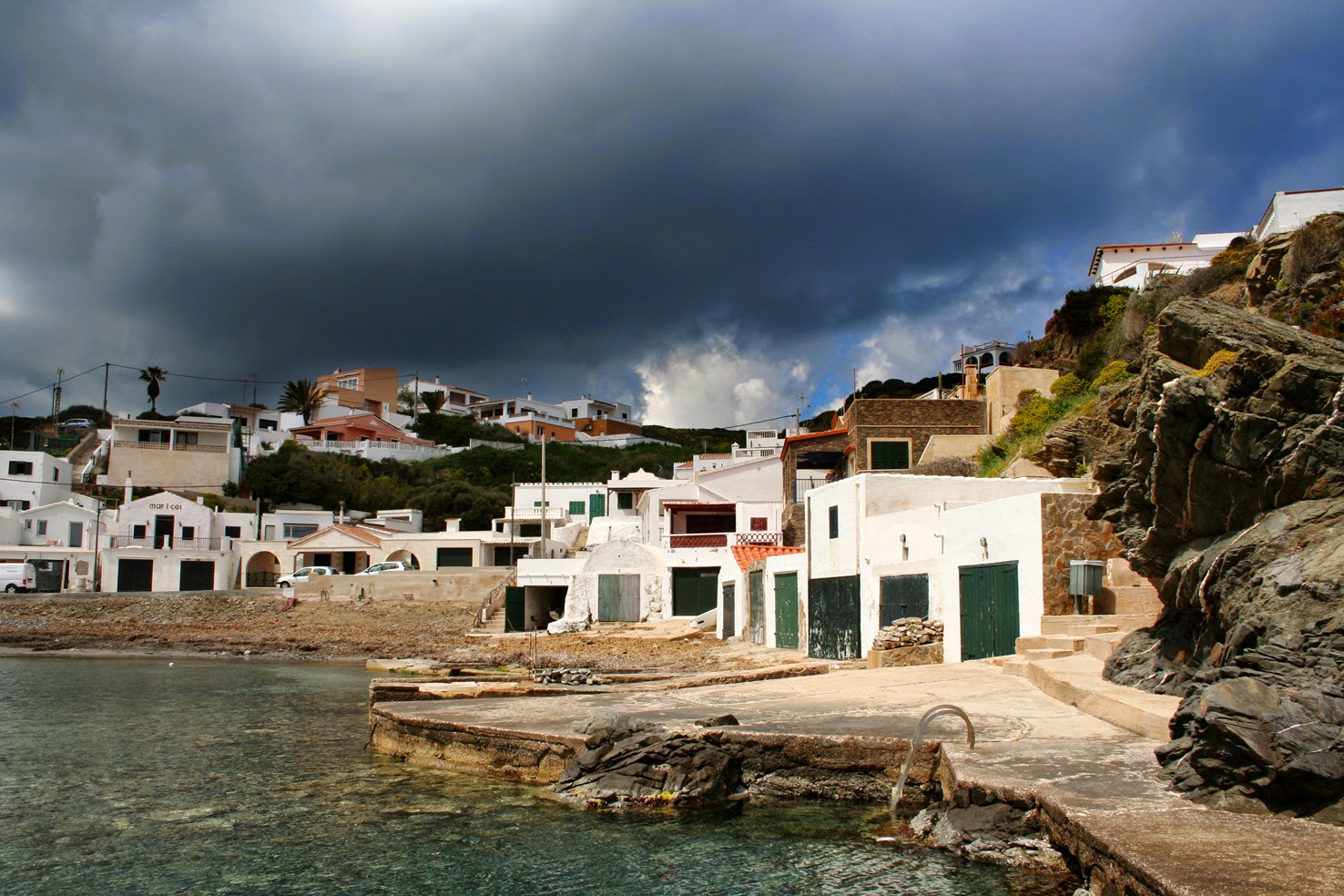 Un buen ejemplo de las rocas de la zona Sur lo encontrarás en esta ...
