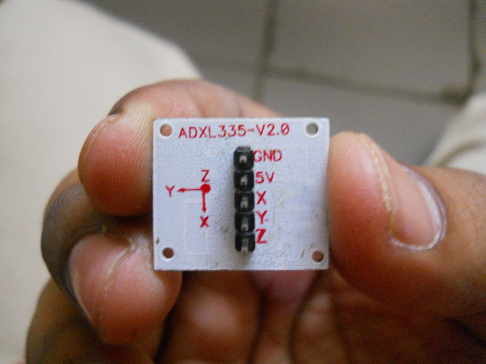ROBO ZONE: Analog 3-Axis Accelerometer interfacing with ATmega8 board
