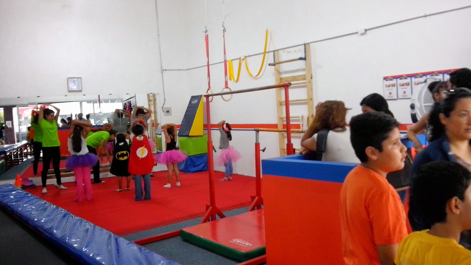 KINETTES Escuela de Gimnasia Para niños