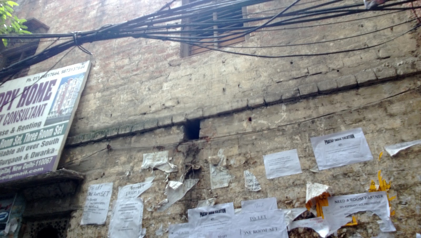 Pictures and Stories: The Vivid Lanes of Ber Sarai