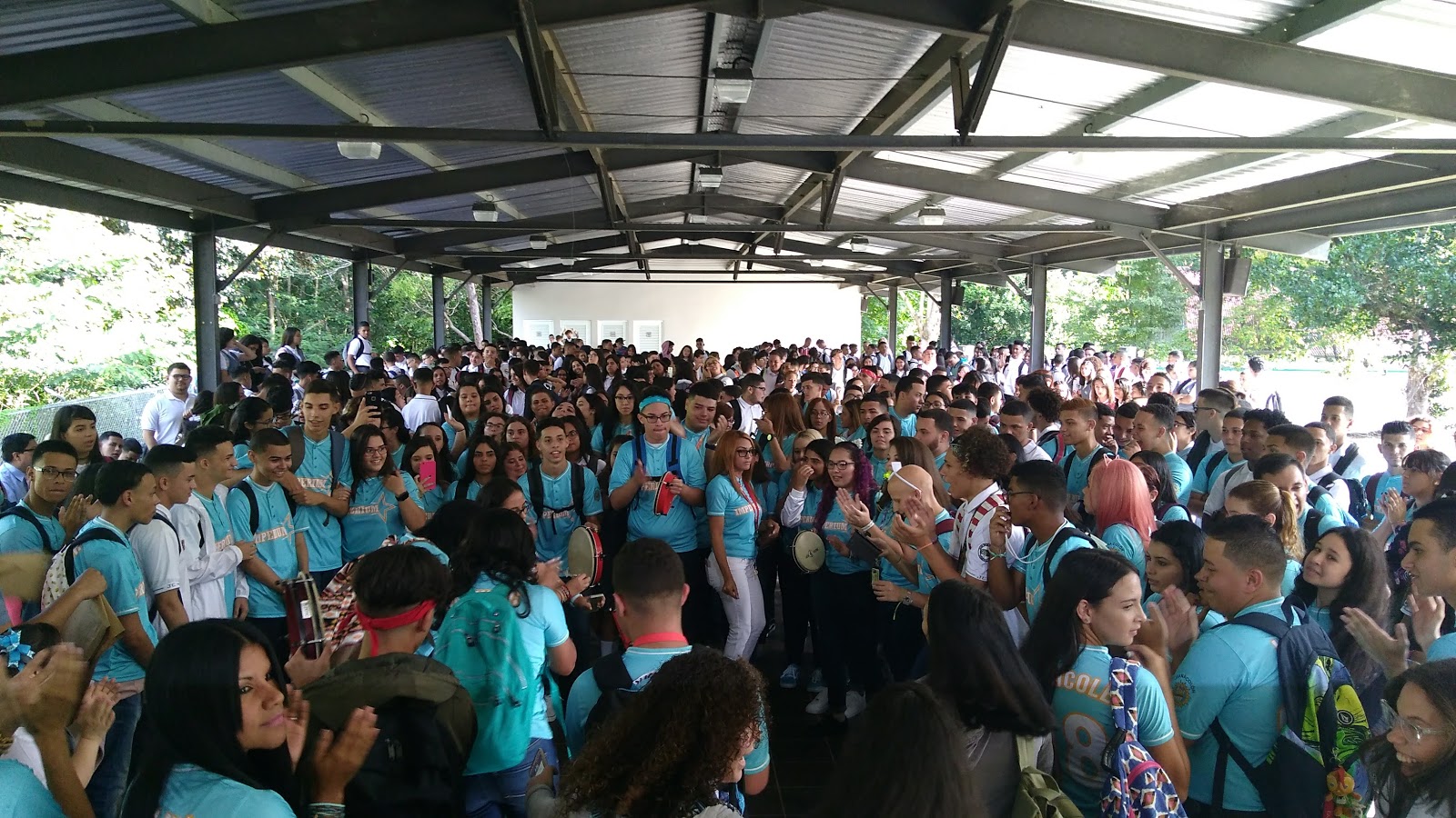 Nuestra Cosecha: Bienvenida a Nuestra Escuela Juana Colón