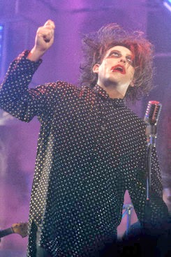 LA PARROQUIA MALDITA: Looks Inspiradores: Robert Smith