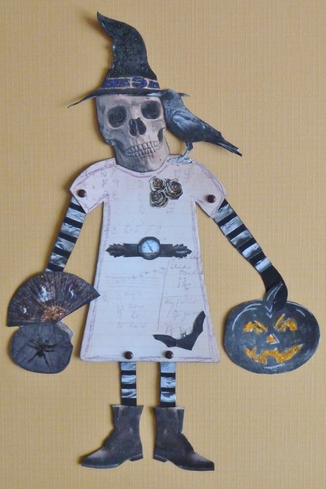 The Arty Parrot: Scary Halloween paper doll