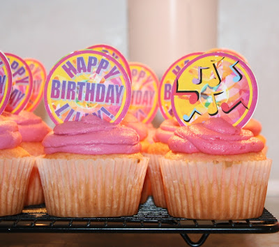 Party Cakes: Shake It Up Cupcakes