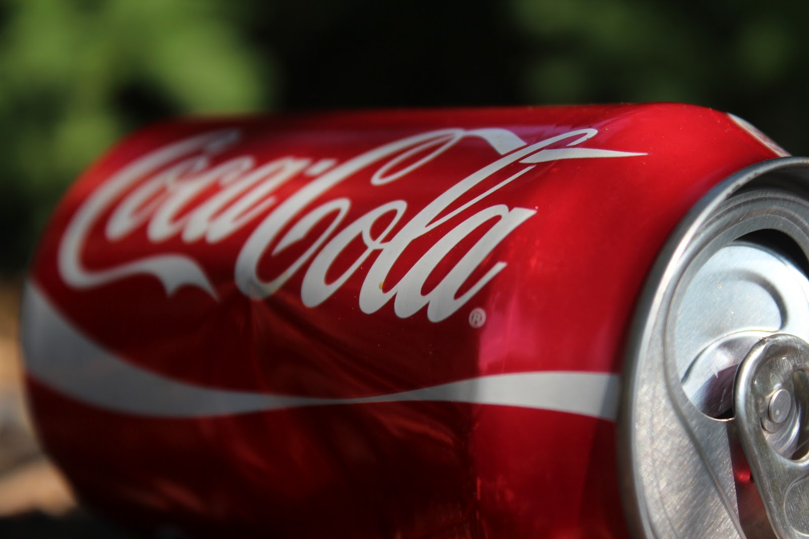 Ryan Birchall Photography: Crushed-Coca-Cola-Can-Closeup