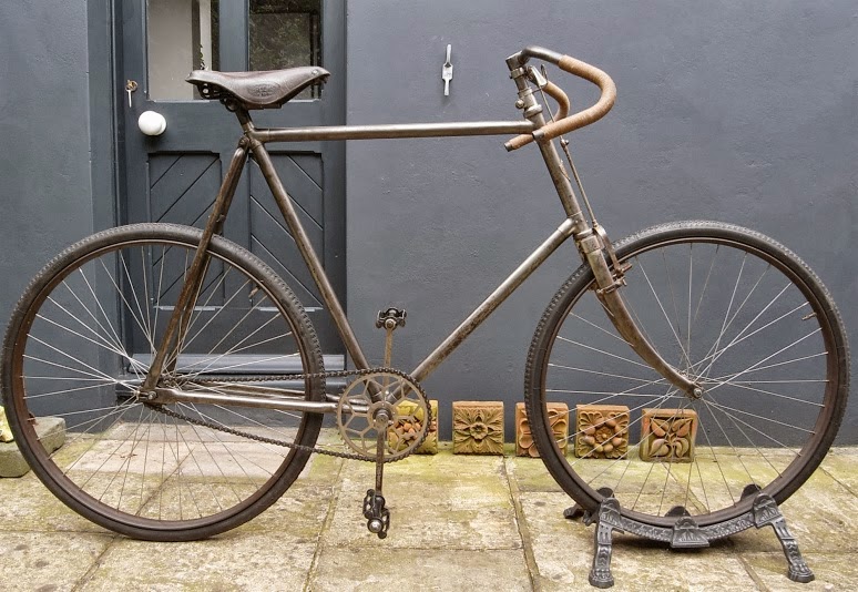 "Tweedland" The Gentlemen's club: SUNDAY IMAGES / RETRO VELO ...