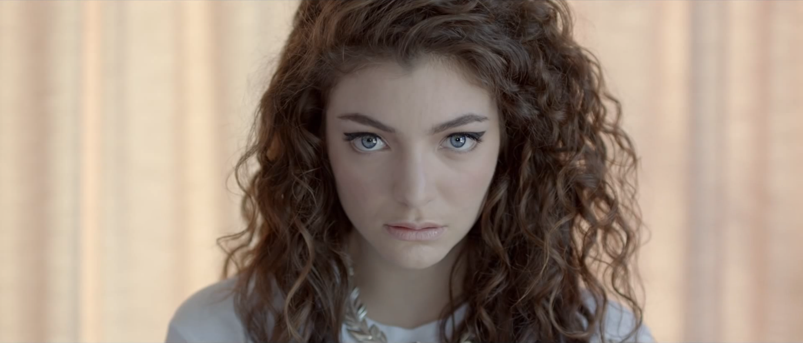 Lorde Hairstyle Tutorial