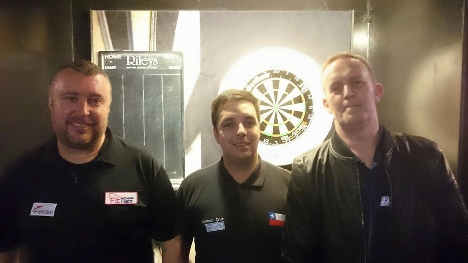 projectdarts: SHEFFIELD DARTS MASTERS PINDER HITS THE TOP SPOT AND ...