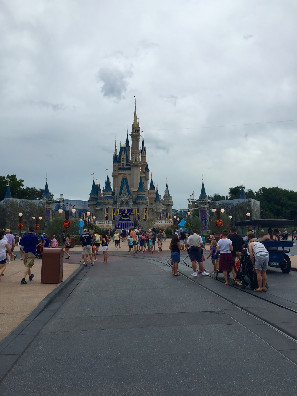 Disney World Day 1!!! | Tall and Preppy