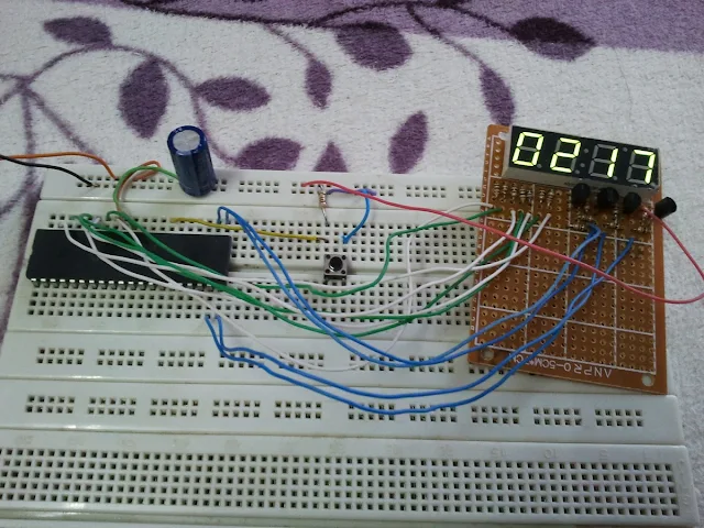 Interfacing PIC18F4550 with 7-segment display CCS C