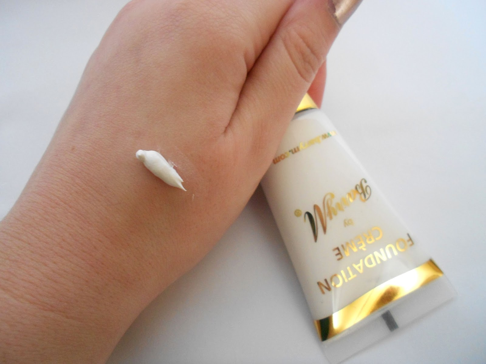 the2BEAUTYBLOGGERS: Barry M White Foundation Creme Review
