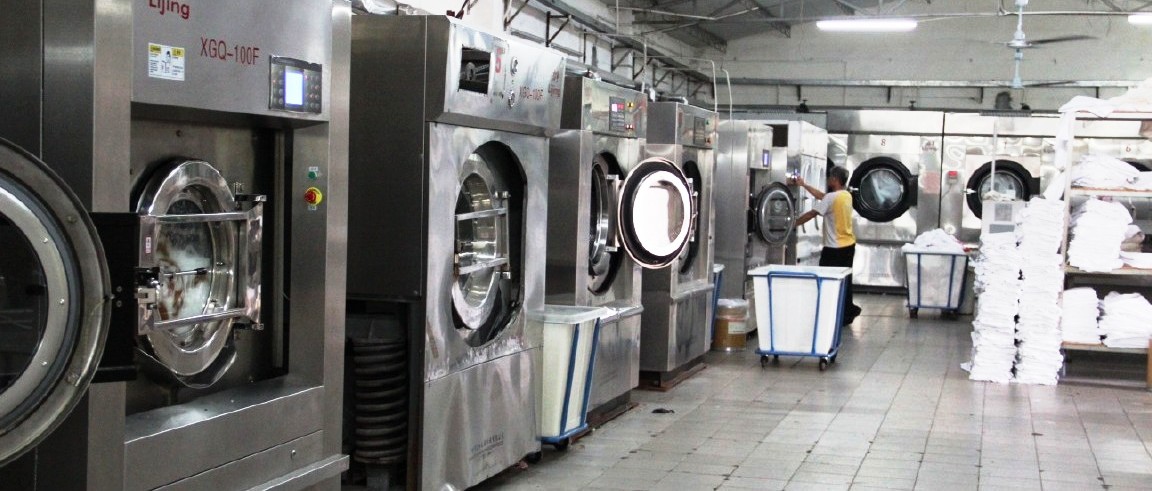 Laundry Section (Pengertian, Pembagian Staff, Mesin Laundry, Tujuan ...